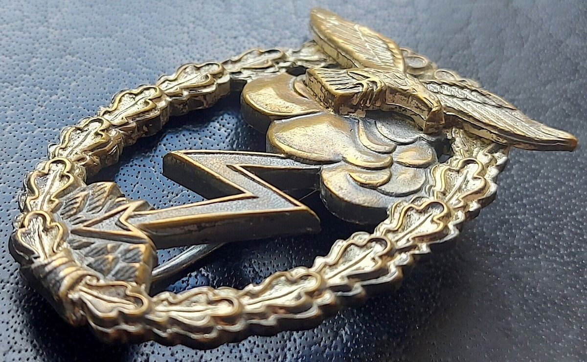 11501 German post WW2 1957 pattern Luftwaffe Ground Assault Badge ST ...