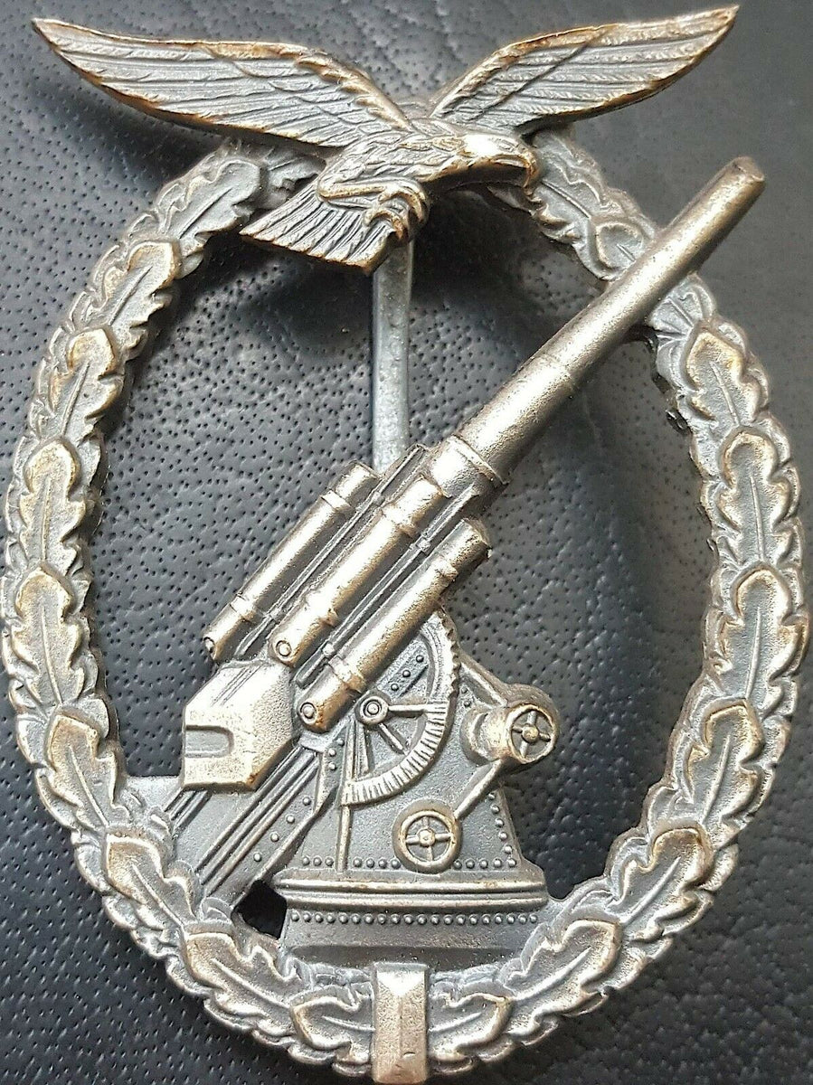10682 German post WW2 1957 pattern Luftwaffe Flak Gunner Anti Aircra ...