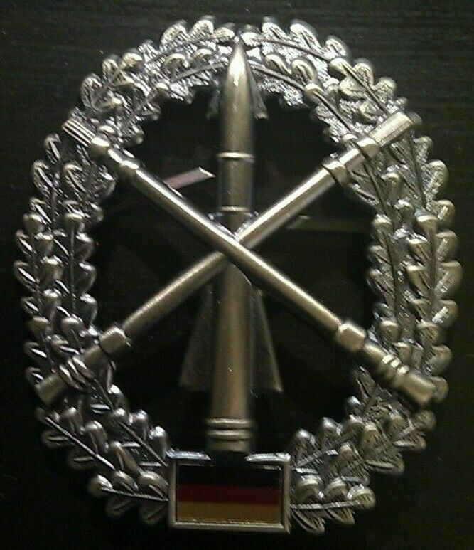 3213 German post WW2 Bundeswehr beret cap badge Air Defence Flugabwe ...